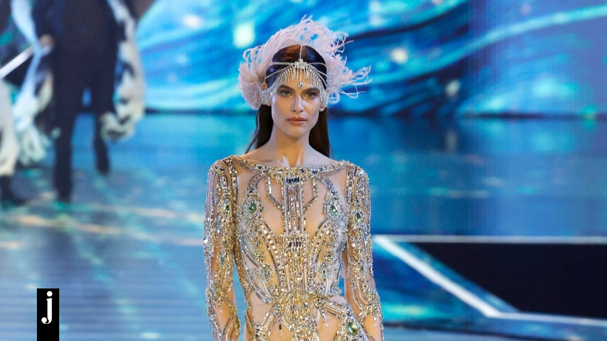 Η Ανθή Φακιδάρη περπάτησε στο show του Elie Saab για τα 45 χρόνια του | Jenny.gr